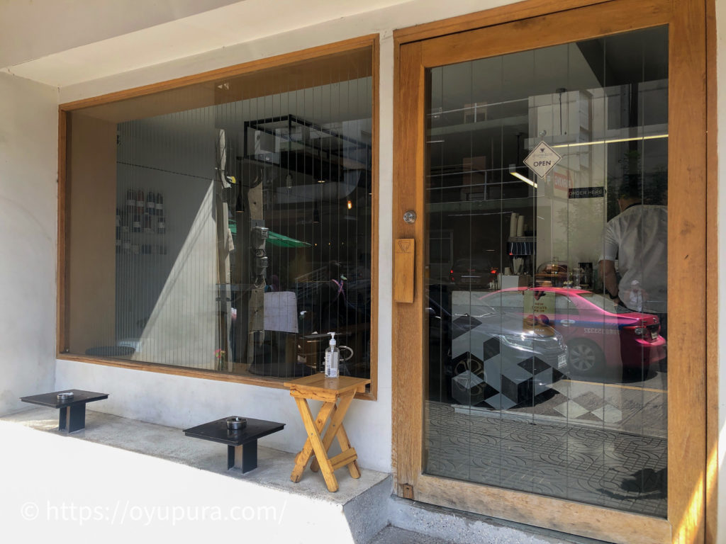 都心にいながらゆったり過ごせる【Invisible coffee room(インヴィジブルコーヒールーム)】＠アソーク | おゆのバンコク ...