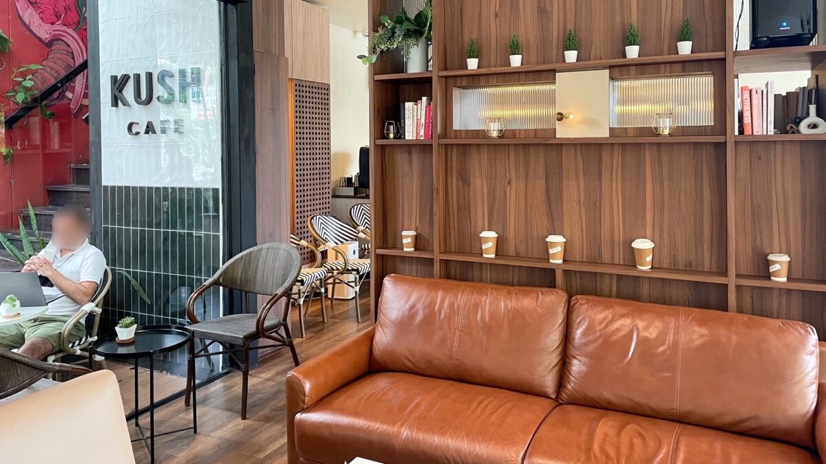 気さくな店員さんに癒される！作業にもバッチリなカフェ【Kush Cafe Bangkok】＠サトーン | おゆのバンコクゆったりライフ